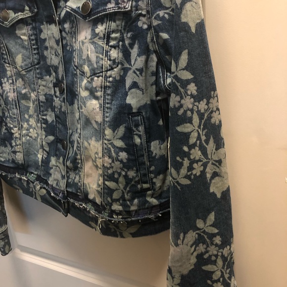 Reba | Jackets & Coats | Reba Denim Jacket With Floral Print | Poshmark